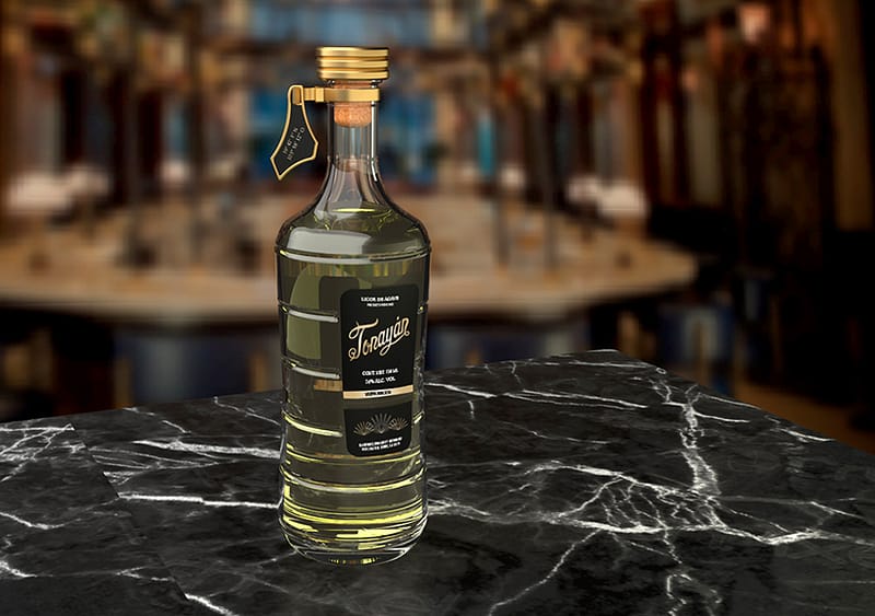 Tonayan premium - DISEÑO DE BOTELLA - Marco Barba Design